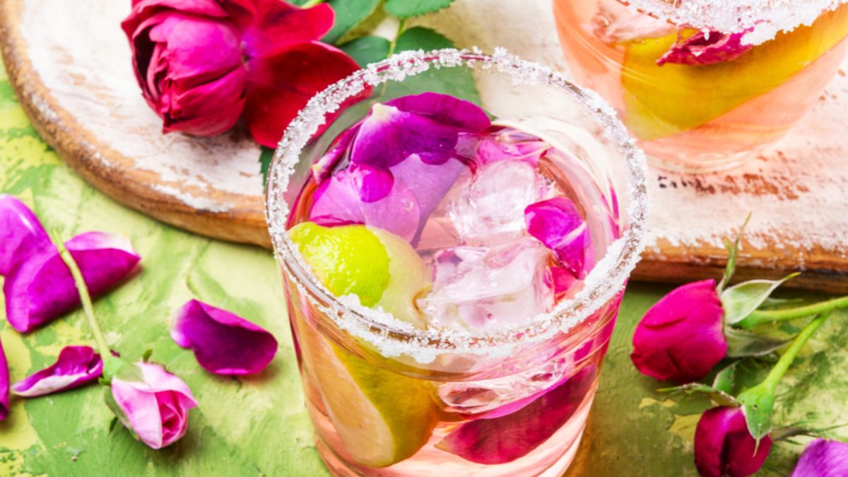Edible Flower Cocktails for Girls’ Night In | Business Upturn USA