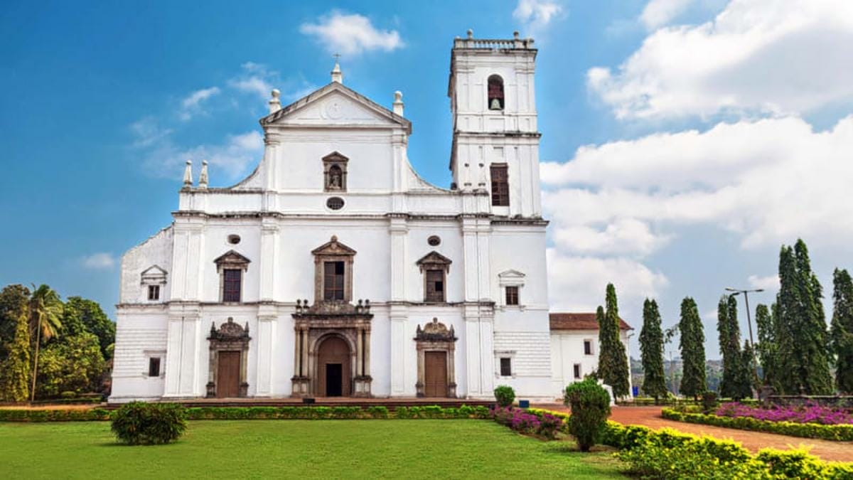 Top 10 must-visit places in Goa for every travel enthusiast | Business ...