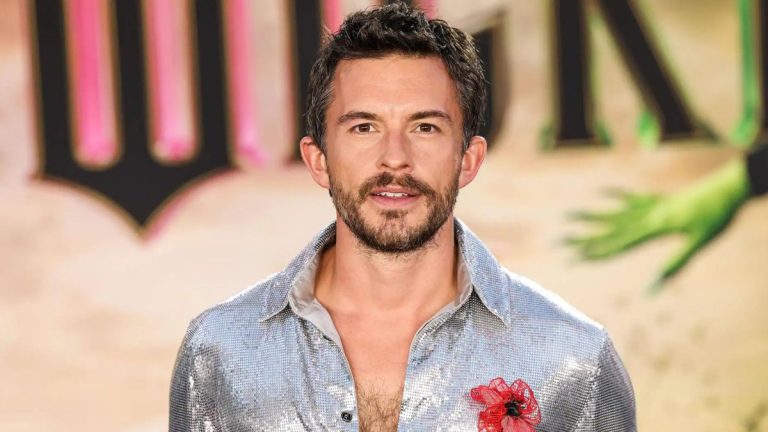 Who is Jonathan Bailey’s boyfriend? Inside the ‘Bridgerton’ star’s love ...